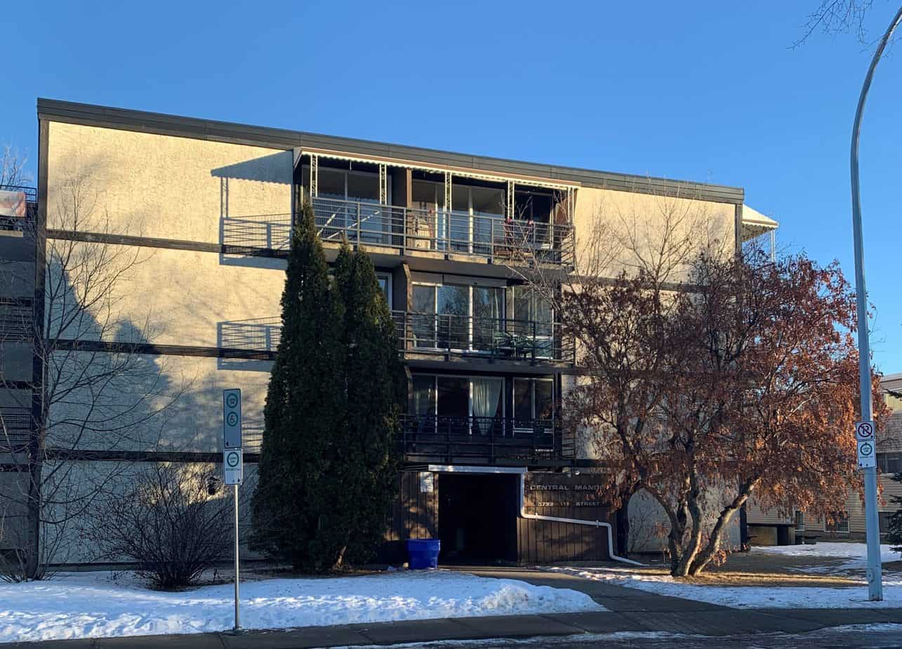 Central Manor · Edmonton 65+ Apartment Building